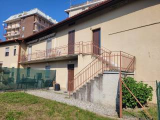 Case in vendita Villa Guardia - Immobiliare.it