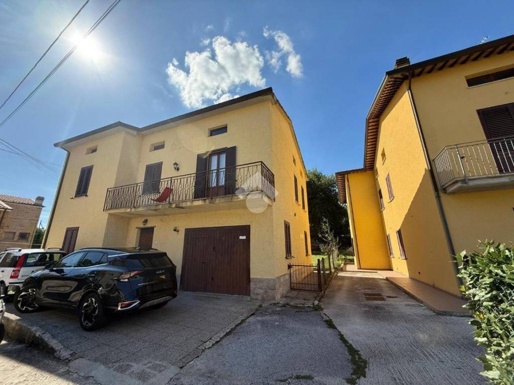 Vendita Terratetto unifamiliare in Località Colpalombo 62 Gubbio. Buono ...