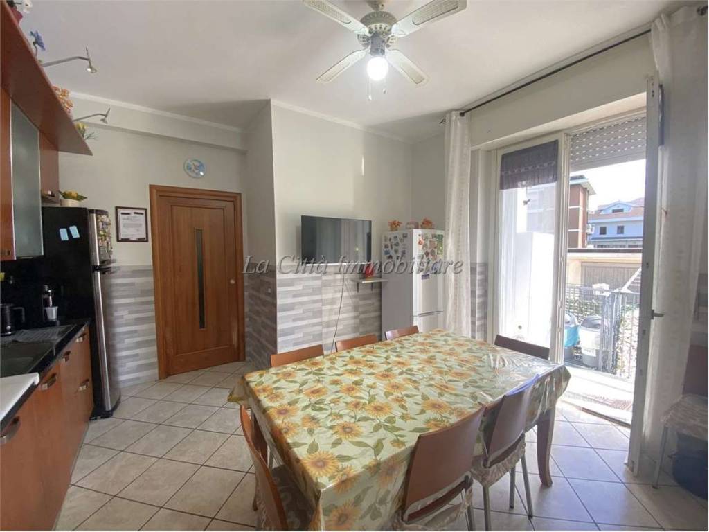 Vendita Appartamento Novara. Trilocale in via Marconi, 54/A. Buono ...