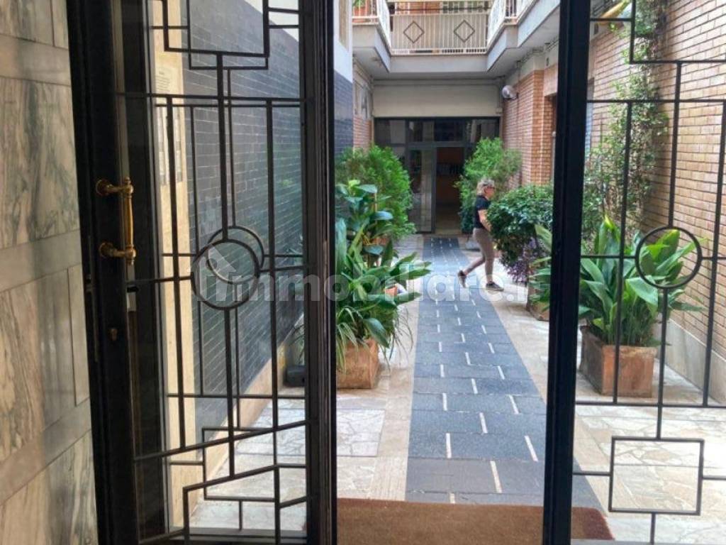 Affitto Appartamento Roma. Monolocale in via Attio Labeone 50. Ottimo ...