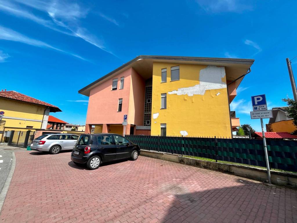 Vendita Appartamento Comazzo. Bilocale in via Roma 53. Buono stato ...