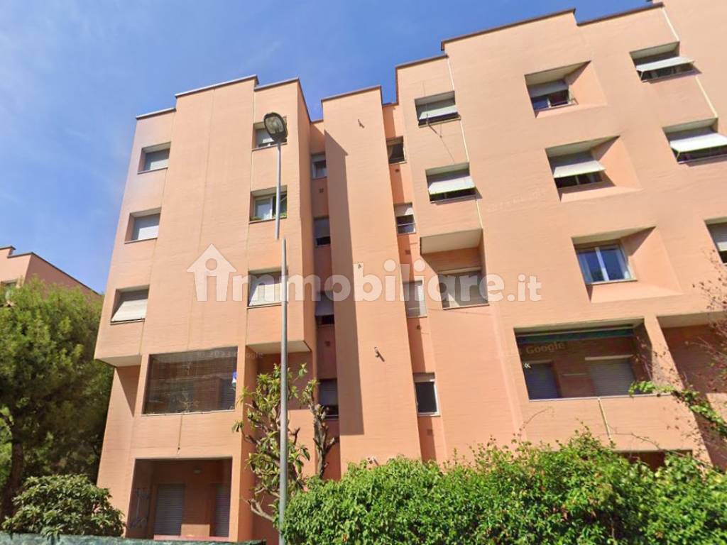 Vendita Appartamento in via Francesco Petrarca 64. Ancona. Buono stato ...