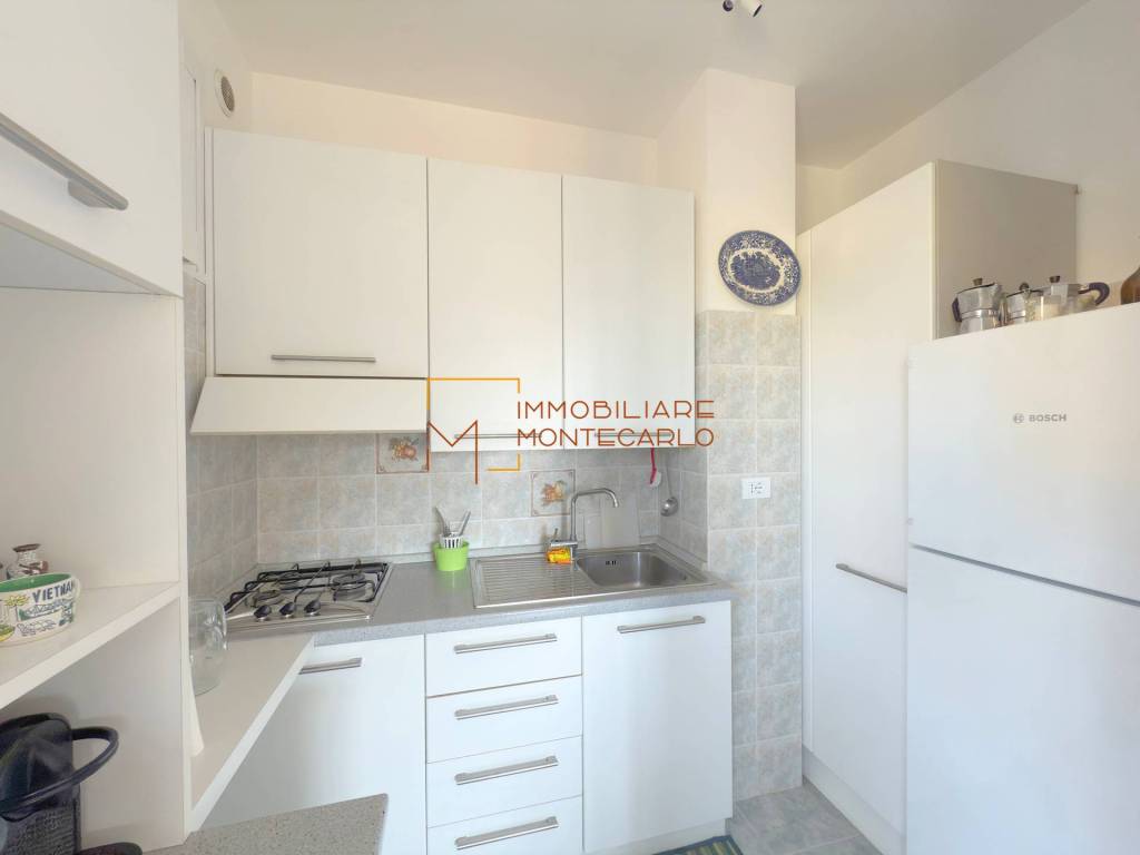 Vendita Appartamento Bordighera. Bilocale in via Louis Pasteur 76 ...