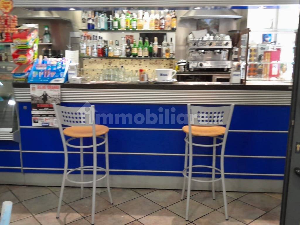 Bar via Ennio Massobrio 19, Alessandria, Rif. 122962452 - Immobiliare.it