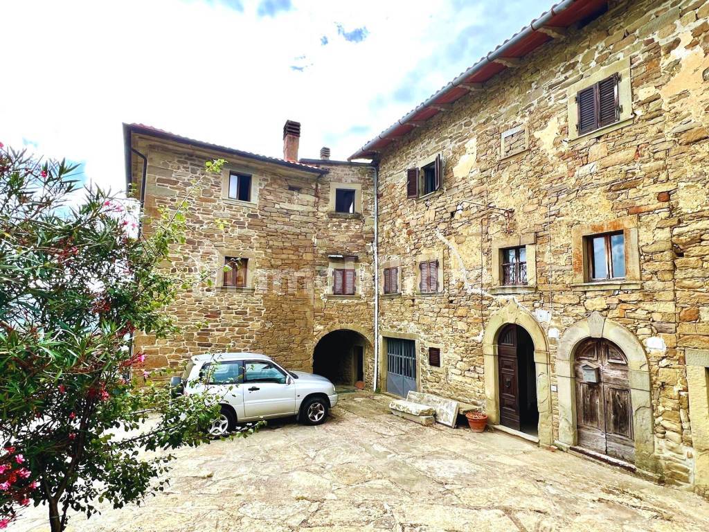 Vendita Appartamento Arezzo. Trilocale in Località Santa Maria alla ...