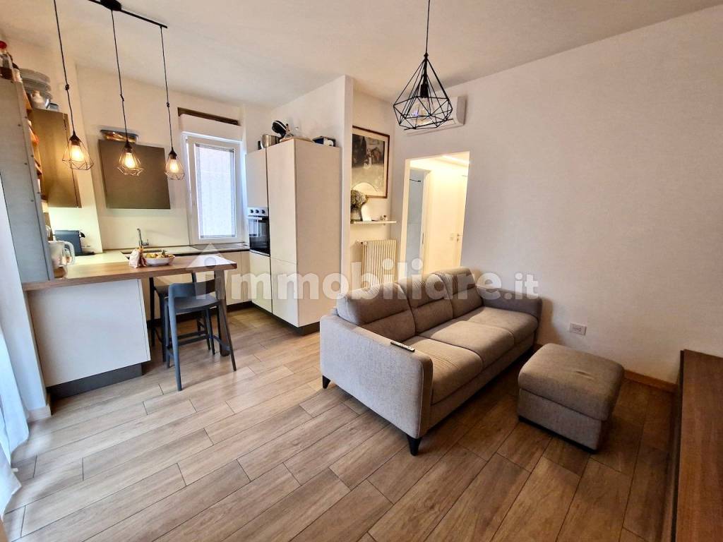 Sale Apartment Milan. 2-room flat in via Giorgio Merula 5. Excellent ...