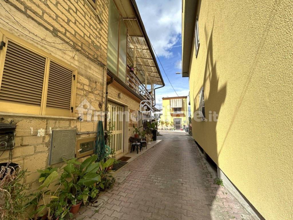 Vendita Villa a schiera in Strada Statale delle Puglie Mirabella Eclano ...