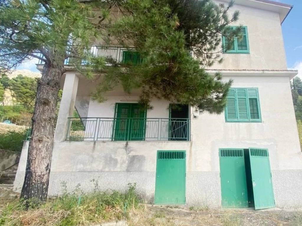 Vendita Villa unifamiliare in via Romitello Borgetto. Da ristrutturare ...