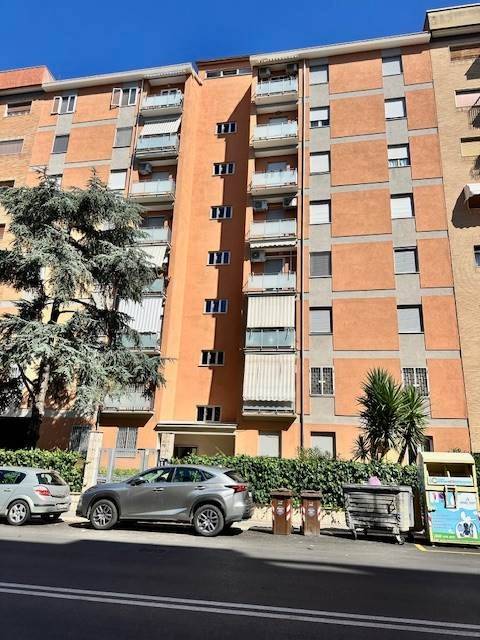 Vendita Appartamento Bari. Quadrilocale in via Papa Pio Xii 58. Da ...