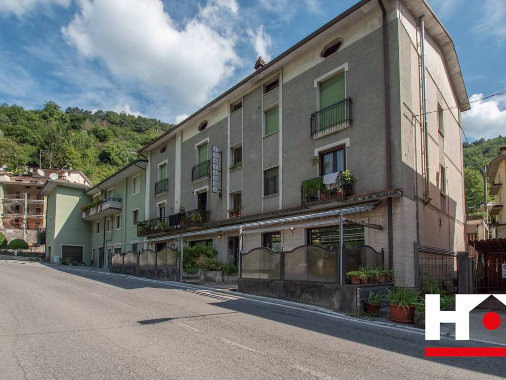 Vendita Appartamento Polaveno. Trilocale in via Tonetti 11. Buono stato ...