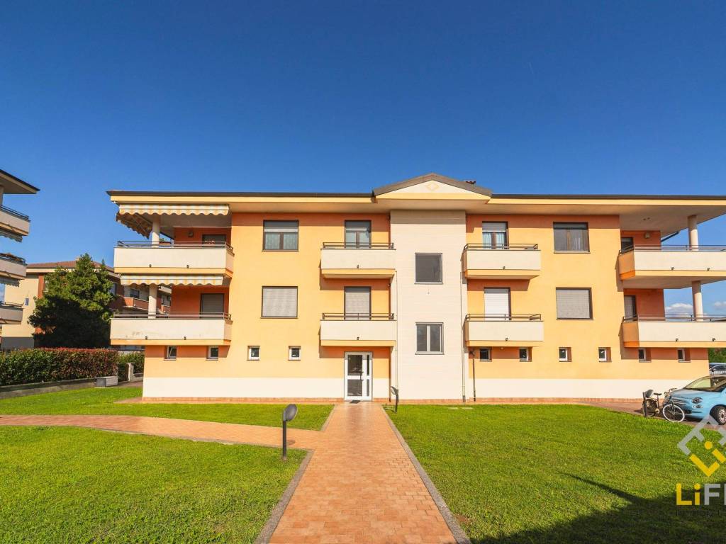 Vendita Appartamento Romentino. Trilocale in via Galliate 34. Ottimo ...