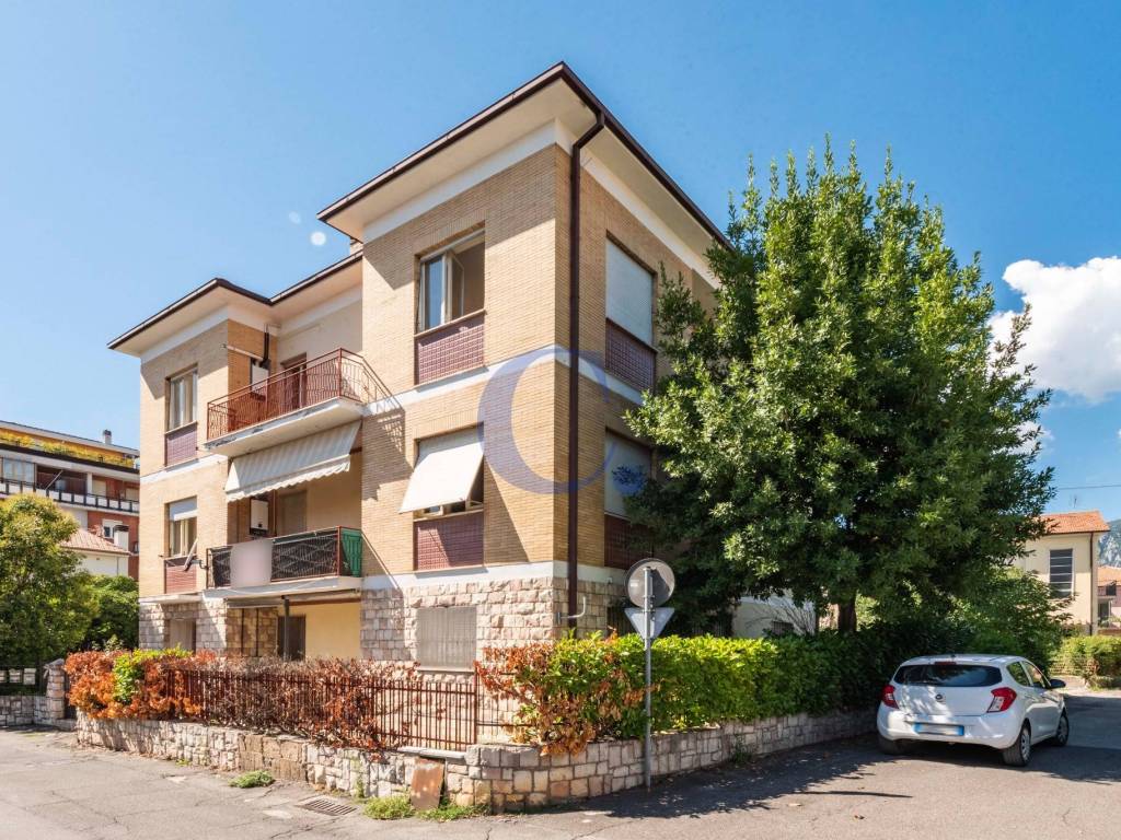 Palazzo - Edificio via del Cardellino, Terni, Rif. 123106179 ...