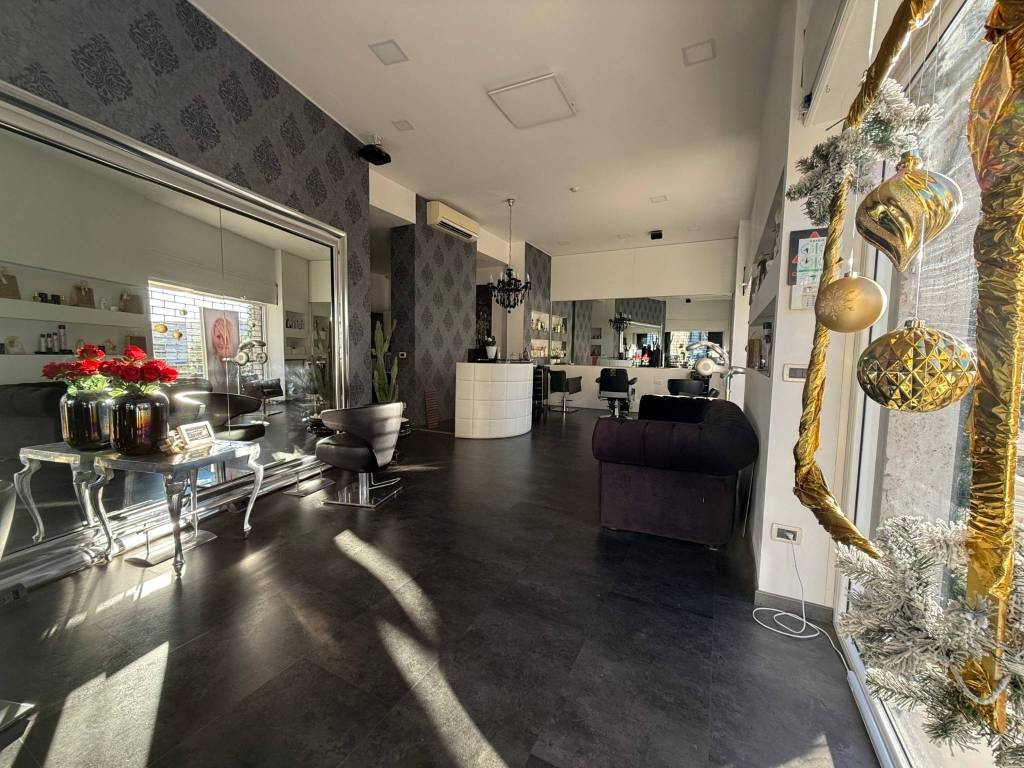 Parrucchiere - Barbiere via Giulio Uberti 2, Brescia, Rif. 123282583 - Immobiliare.it