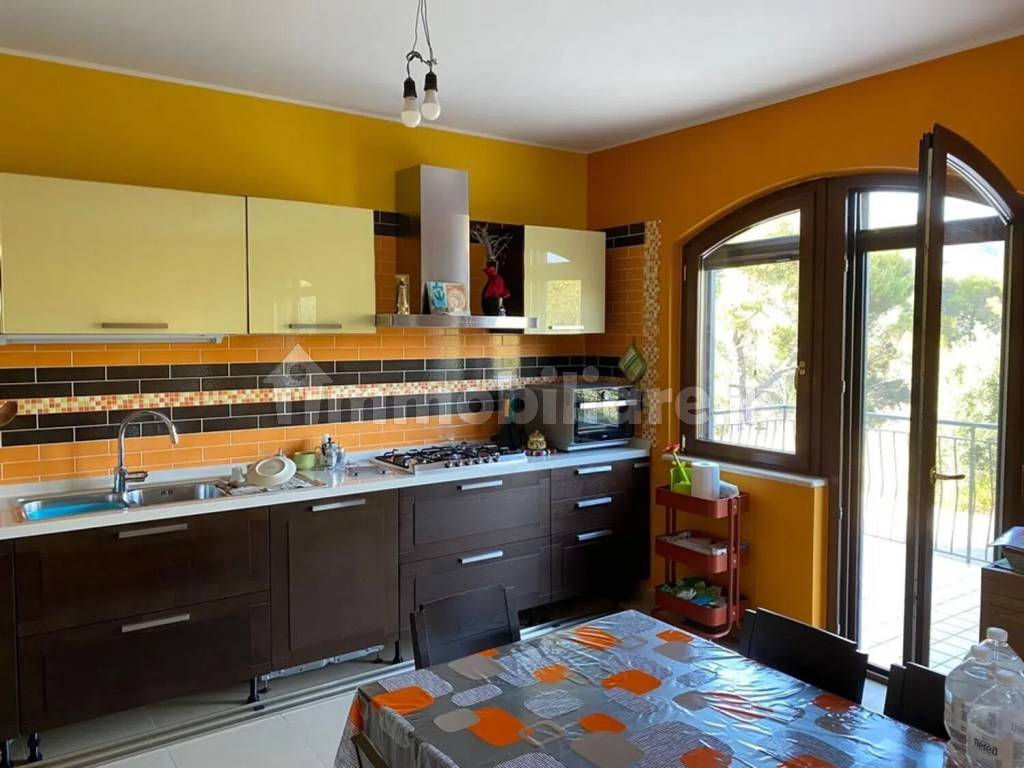 Vendita Villa unifamiliare in Loc. Vacastello No Number Snc Itri. Buono ...