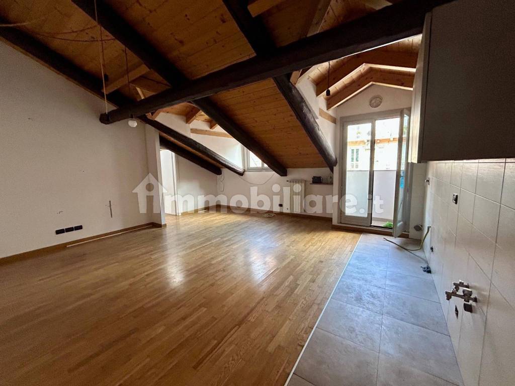 Affitto Appartamento Torino. Bilocale in via Francesco Petrarca. Ottimo ...