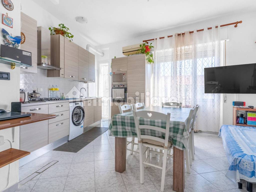 Vendita Appartamento Segrate. Bilocale in via rivoltana 33. Buono stato ...