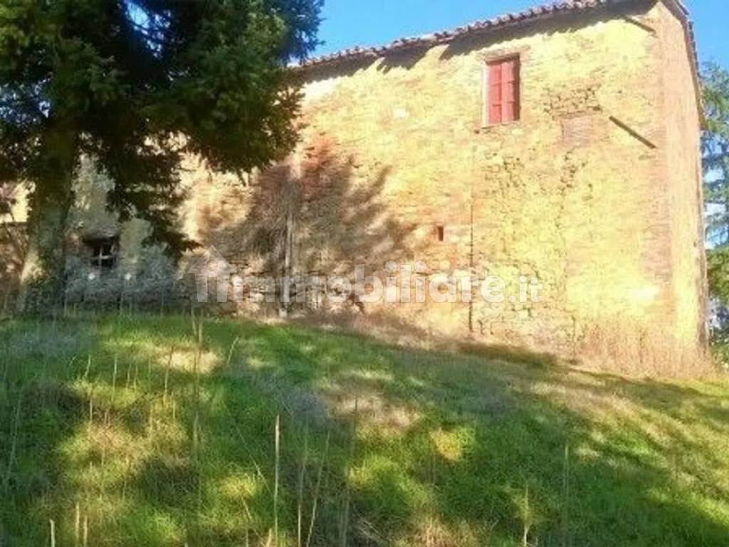 Vendita Cascina in Località Località Case Sparse Piegaro. Da ...