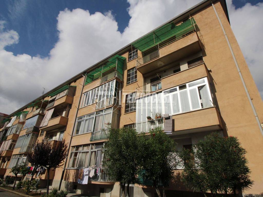 Vendita Appartamento Torino. Quadrilocale in via Ignazio Collino. Buono ...