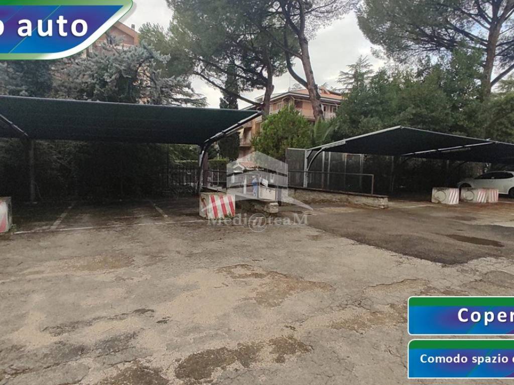 Posto auto - moto via del Casale Santarelli, Roma, Rif. 123370311 ...
