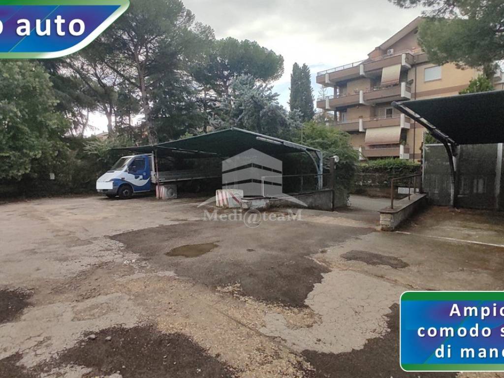 Posto auto - moto via del Casale Santarelli, Roma, Rif. 123370311 ...