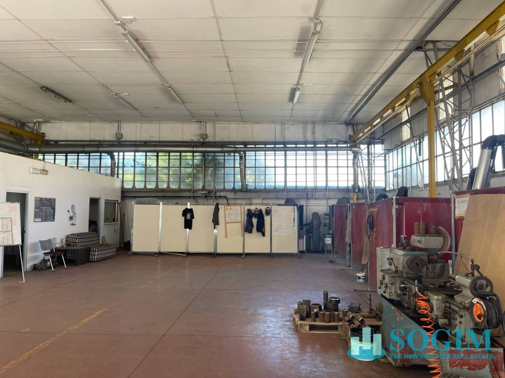 Capannone via santa maria, Cologno Monzese, Rif. 123375219 - Immobiliare.it