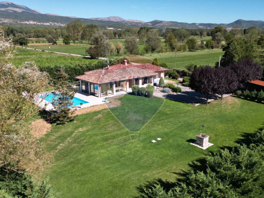 Vendita Villa unifamiliare in via del Ponticello 5 Fossa. Ottimo stato ...