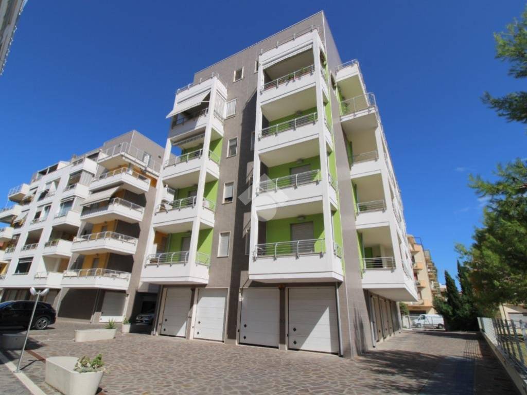 Vendita Appartamento Pescara. Quadrilocale in via Filomusi Guelfi ...