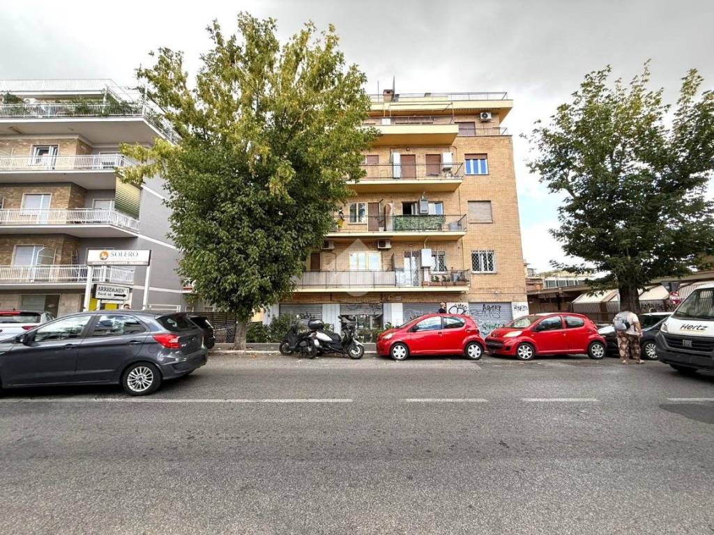 Locale commerciale via di Torrevecchia 301, Roma, Rif. 123426213 ...