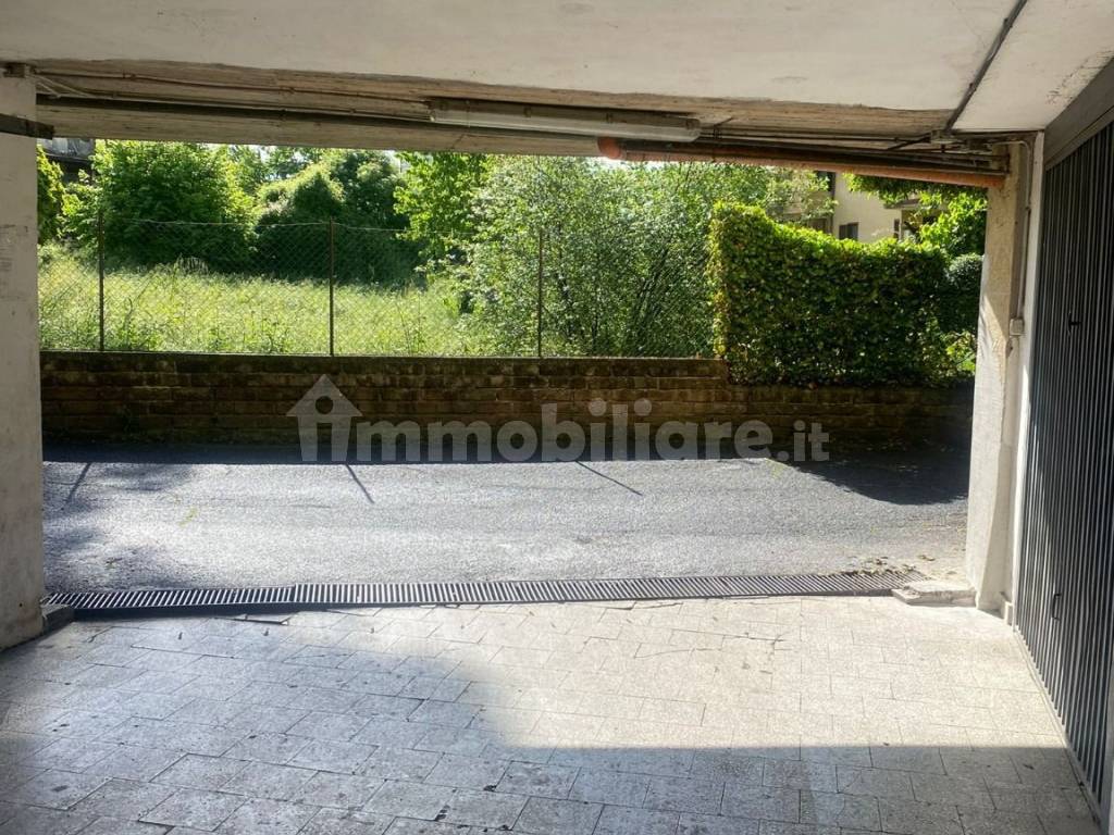 Garage Strada Case Popolari, Tivoli, Ref. 123433835 - Immobiliare.it
