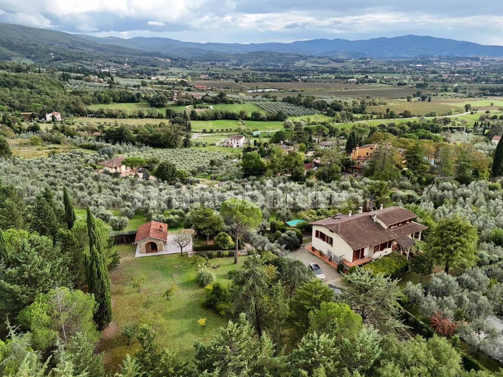 Vendita Villa unifamiliare in Località Libbia 19/B Arezzo. Buono stato ...