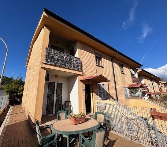 Affitto Villa a schiera in via Don Vito Boccuzzi 27 Guidonia Montecelio ...