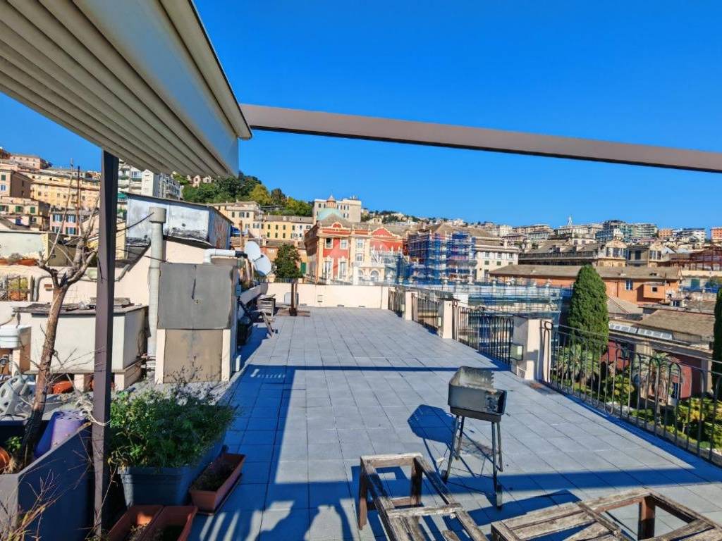 Vendita Appartamento in via di Prè 30. Genova. Buono stato, quinto ...