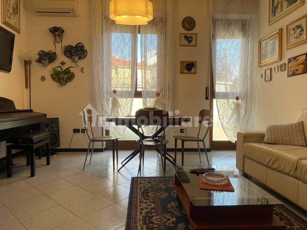 Vendita Appartamento Giussano. Trilocale in via Generale Antonio ...