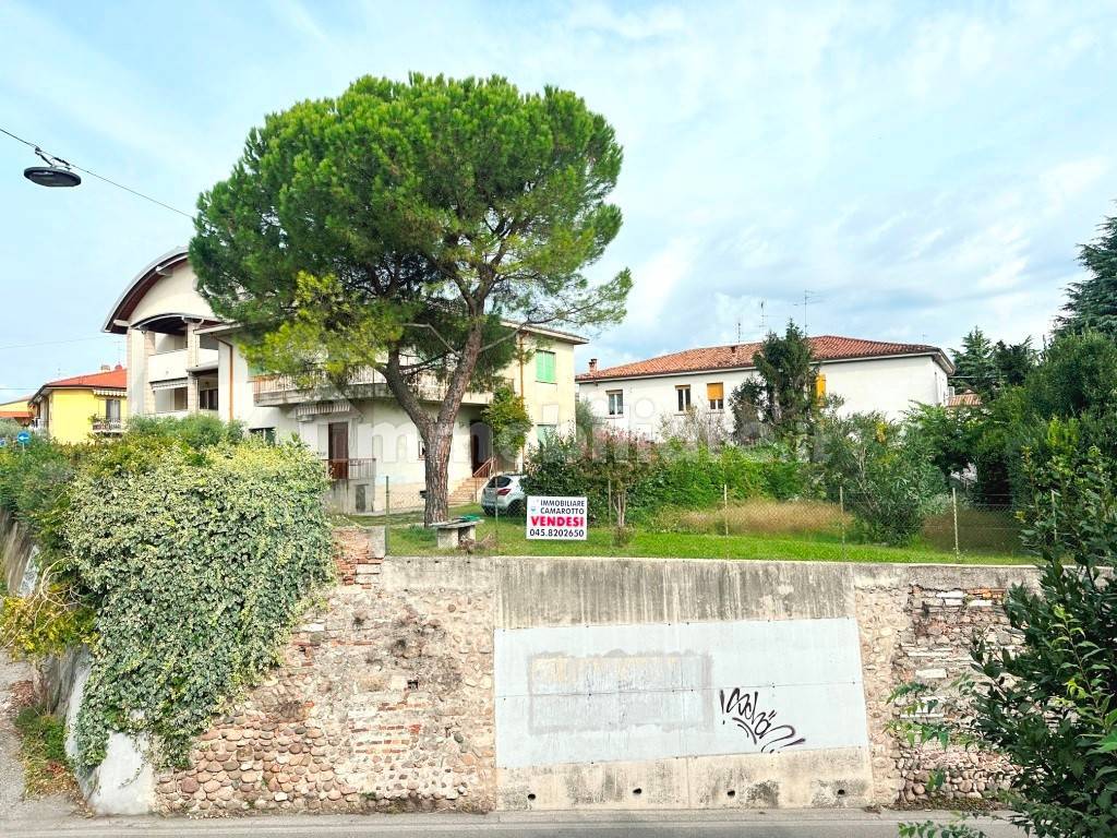 Vendita Villa unifamiliare in via Brigata Regina 10A Verona. Da ...