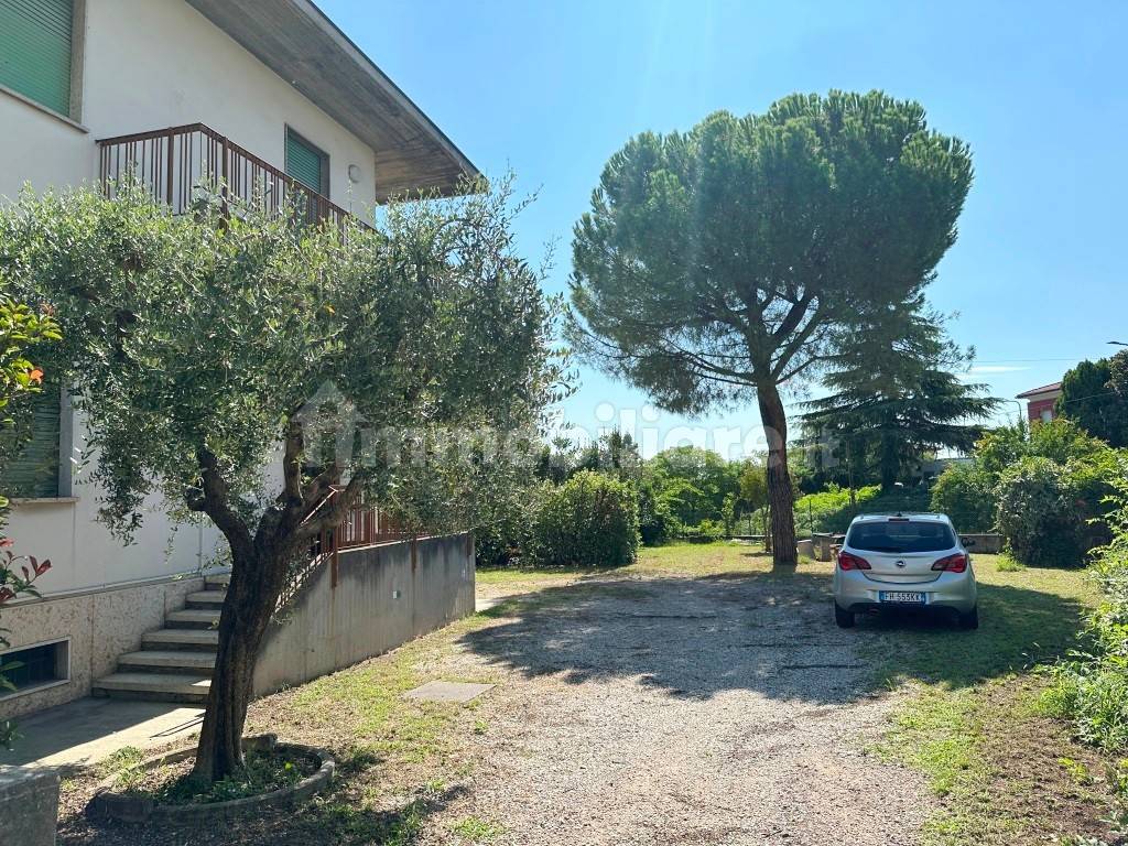 Vendita Villa unifamiliare in via Brigata Regina 10A Verona. Da ...