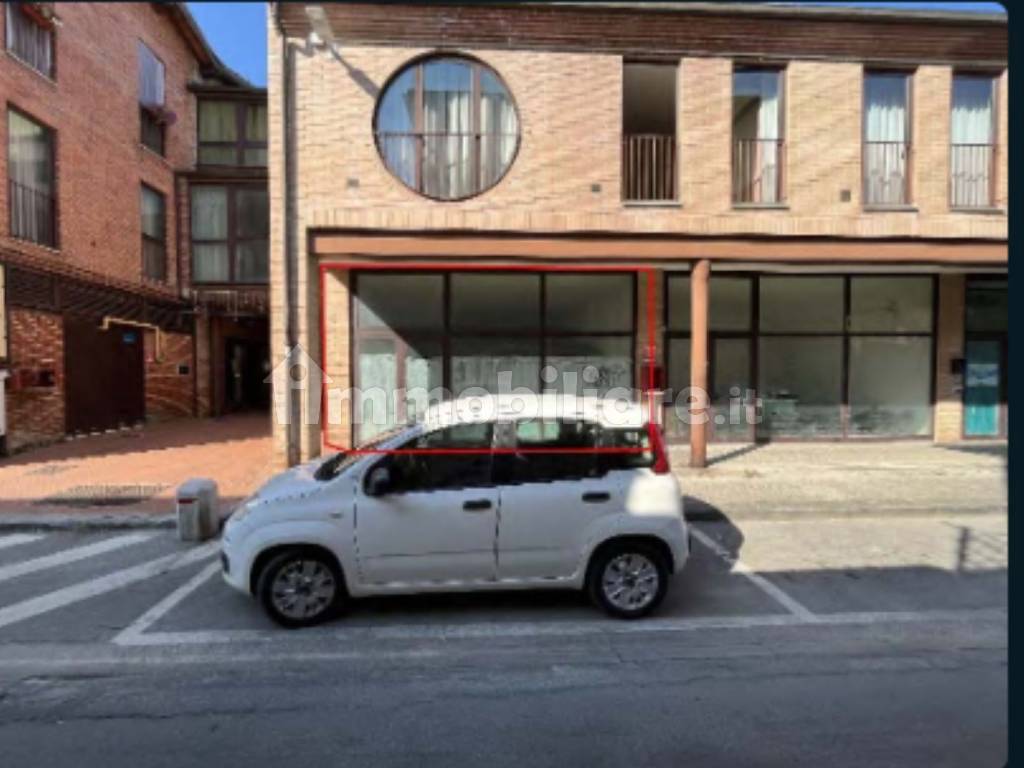 Asta per negozio, via Mannozzi San Giovanni Valdarno, rif. 123587939 - Immobiliare.it