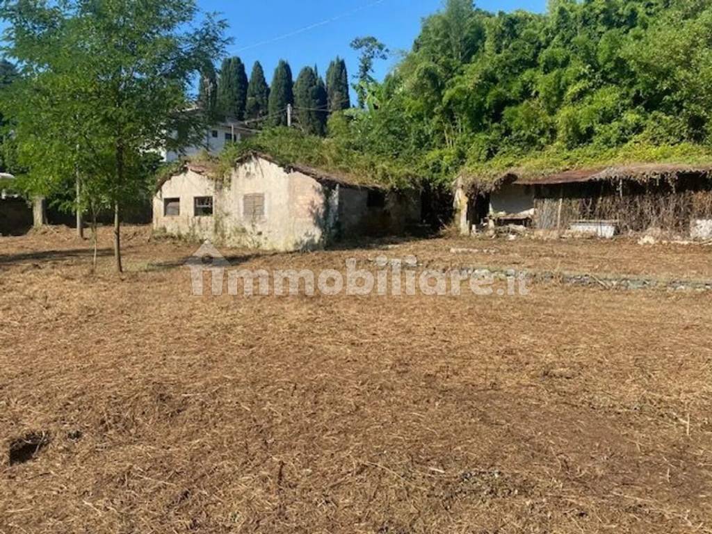 Vendita Cascina in via Dei Laghi, 17 Velletri. Da ristrutturare, posto ...