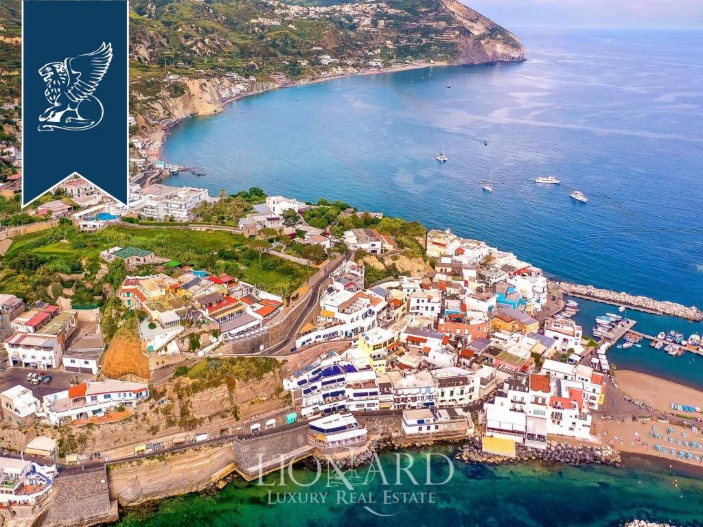 Hotel, Serrara Fontana, Rif. 123624323 - Immobiliare.it