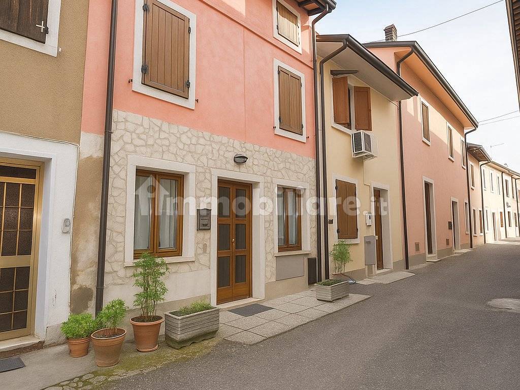 Vendita Villa a schiera in viale Europa 16 Monteforte d'Alpone. Buono ...