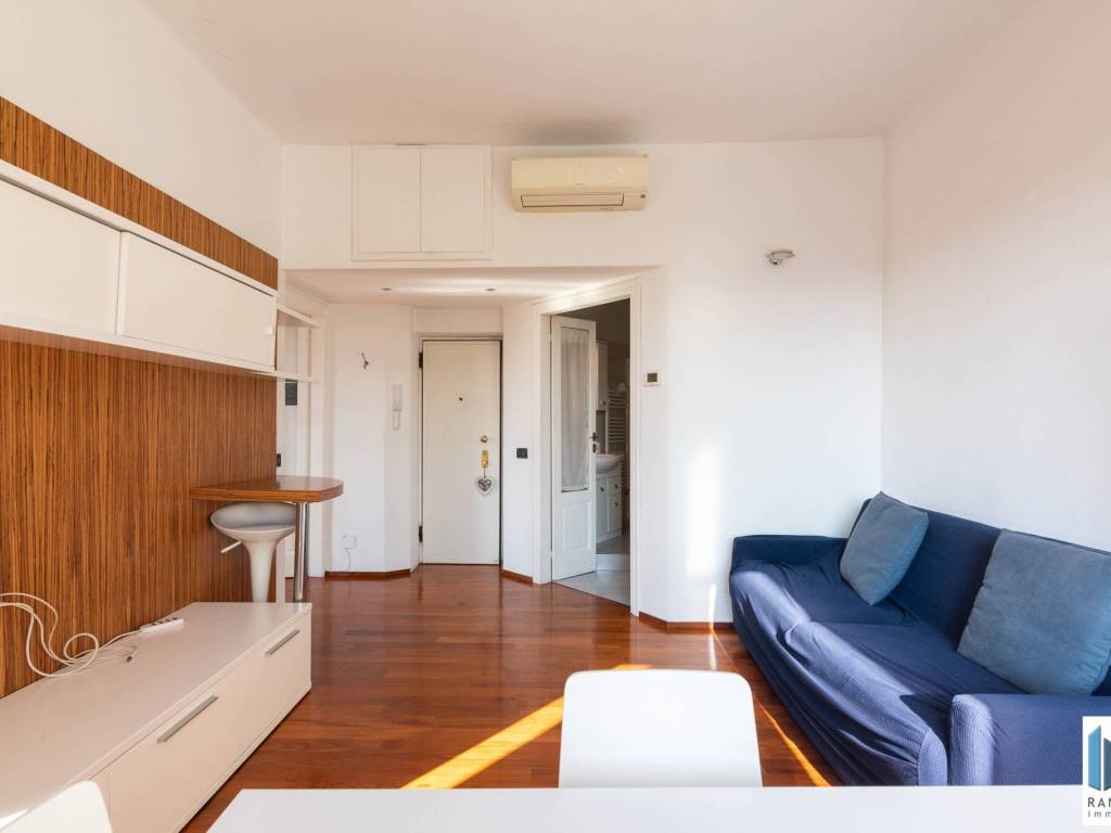 Vendita Attico in via Crema 6 Milano. Buono stato, rif. 123646055