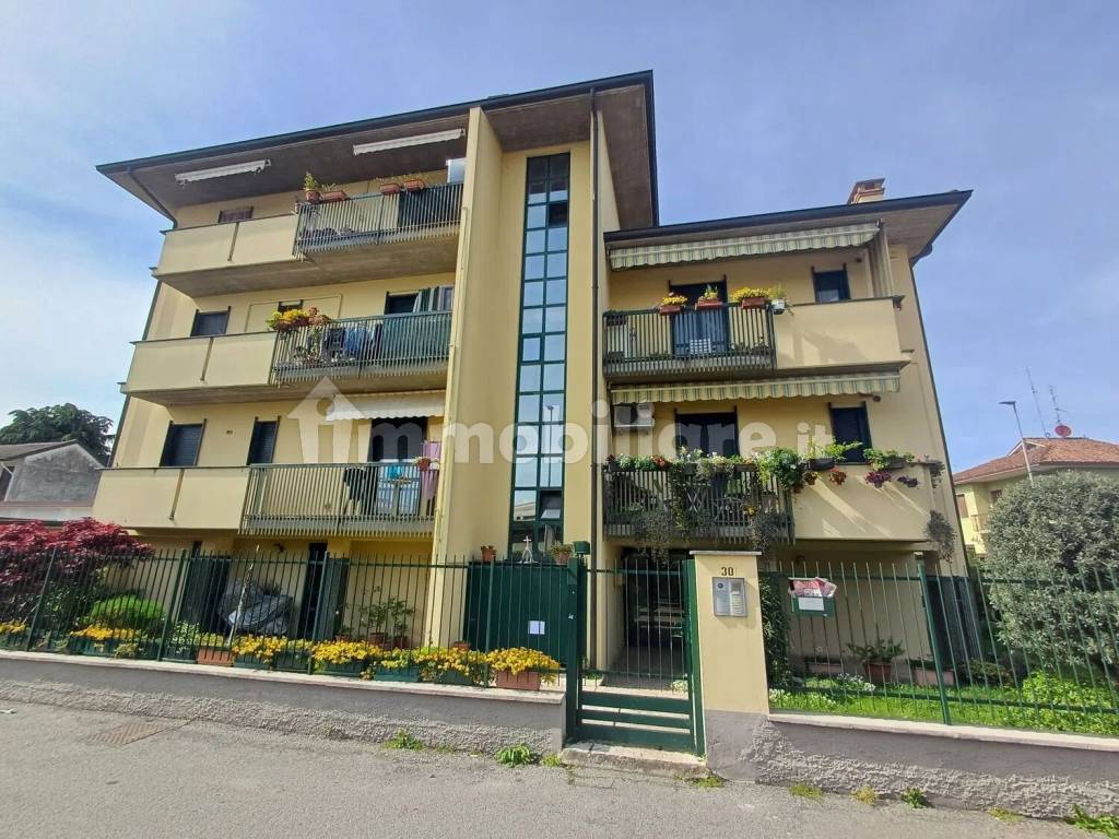 Vendita Appartamento Sant'Angelo Lodigiano. Bilocale in via Nazario ...