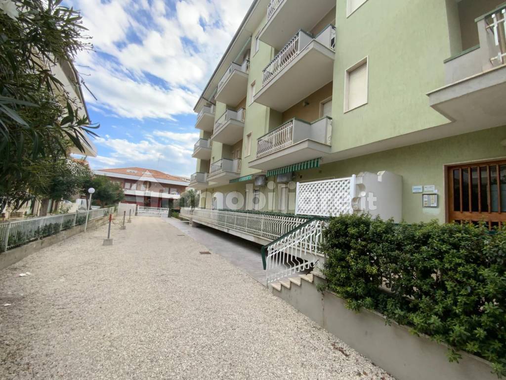 Vendita Appartamento Alba Adriatica. Trilocale in via Trieste 26 ...