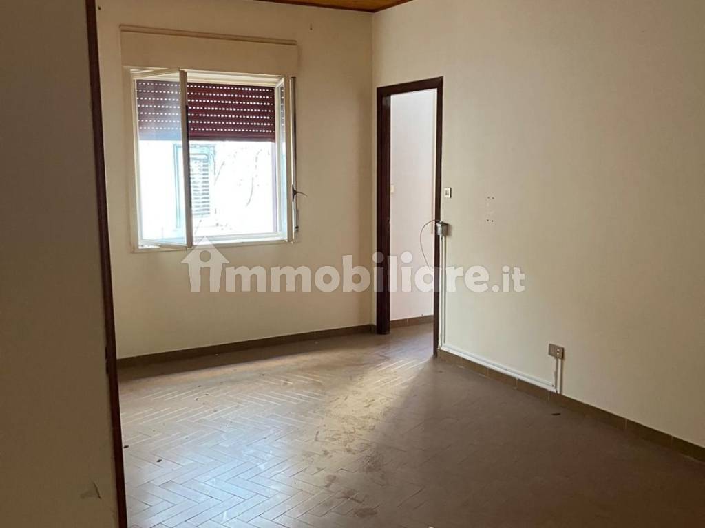 Sale Apartment Altofonte. 4-room flat in piazza Falcone Borsellino. To ...