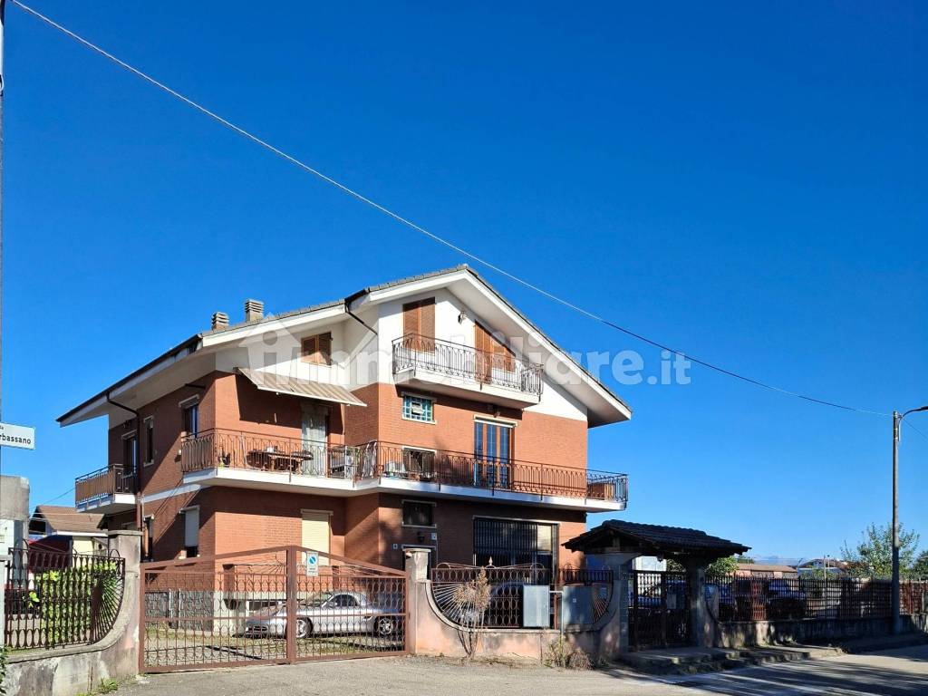 Attività commerciale Strada Vecchia di Orbassano, Volvera, Rif ...