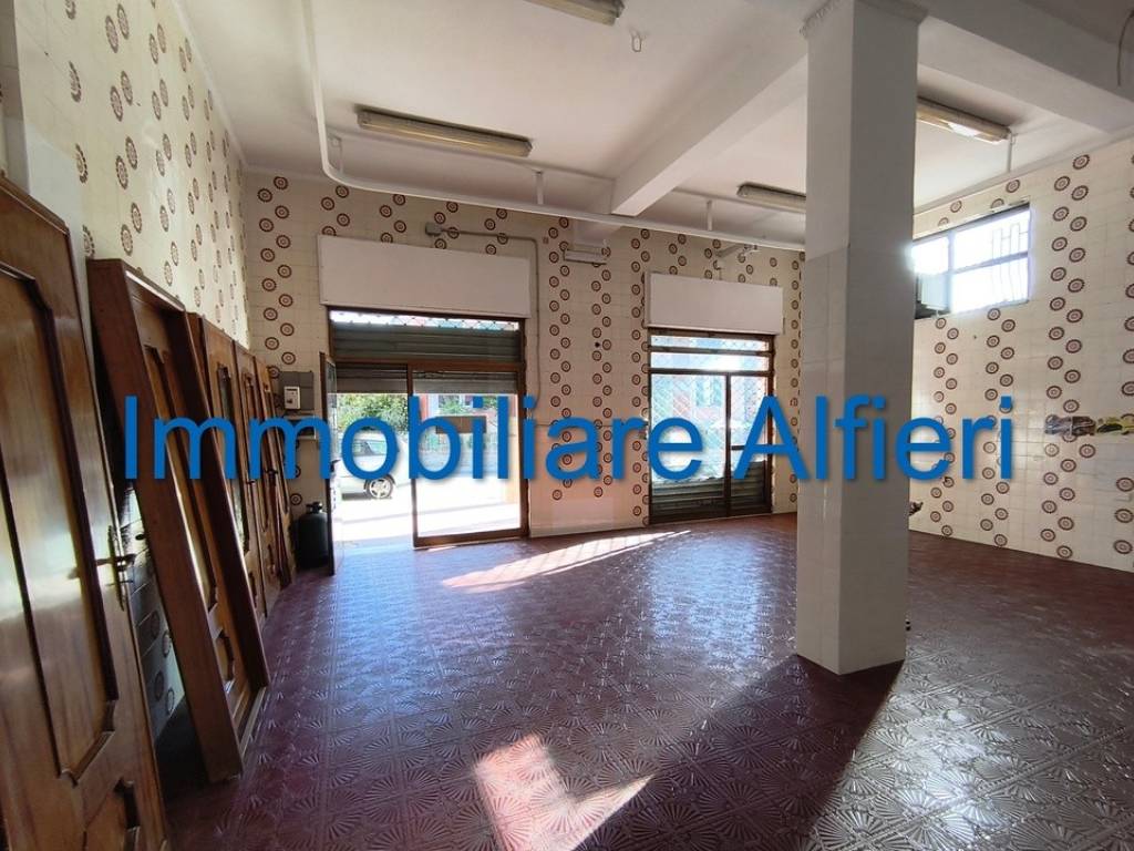 Locale commerciale via San Francesco d'Assisi 14, Apice, Rif. 123662987 ...