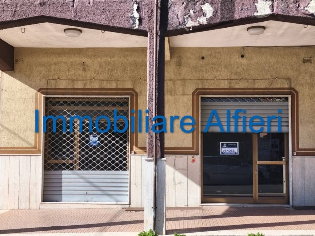 Locale commerciale via San Francesco d'Assisi 14, Apice, Rif. 123662987 ...