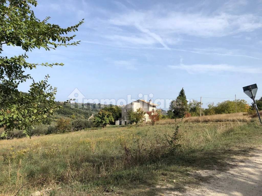 Vendita Villa unifamiliare in Strada Comunale Tratturo, 21 Lanciano. Da ...