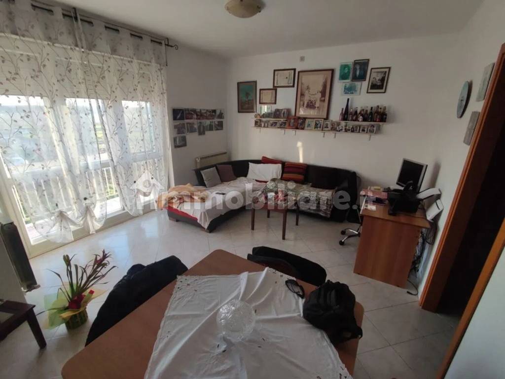 Vendita Appartamento in via Fregnan, 27. Porto Viro. Buono stato ...