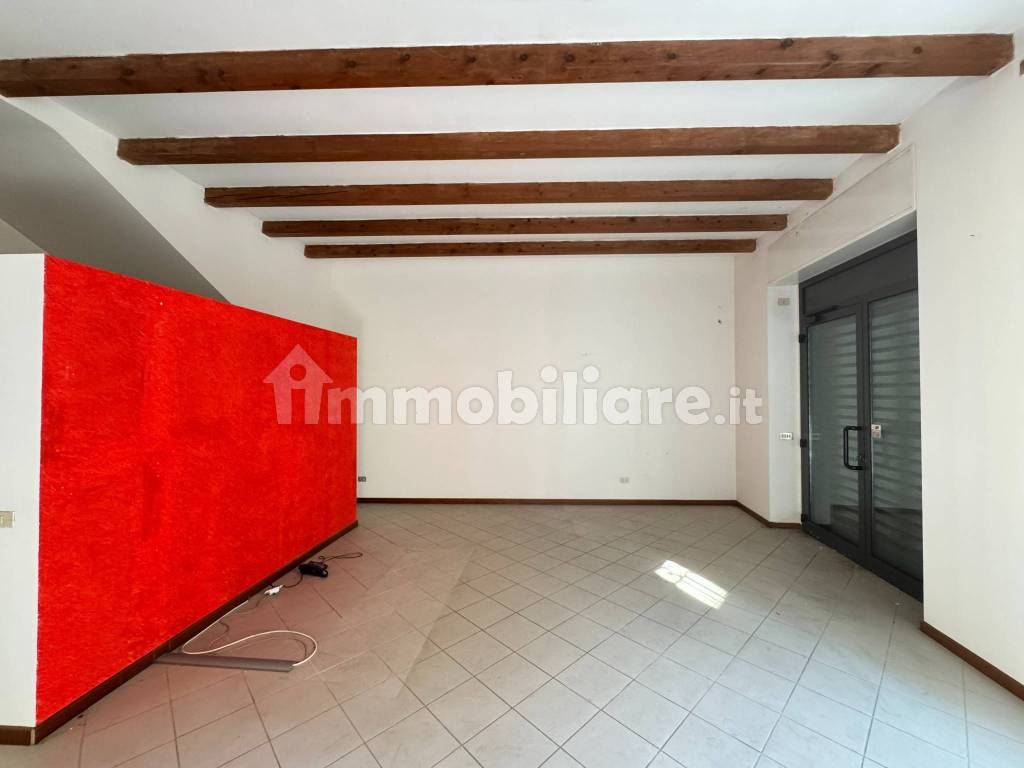 Ufficio - Studio via Umberto I 94, Seregno, Rif. 123717721 - Immobiliare.it