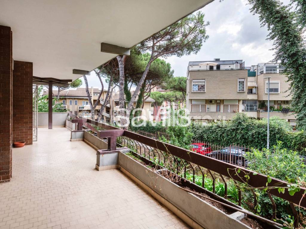 Vendita Appartamento Roma. Quadrilocale in via Alberto Litta Modignani ...